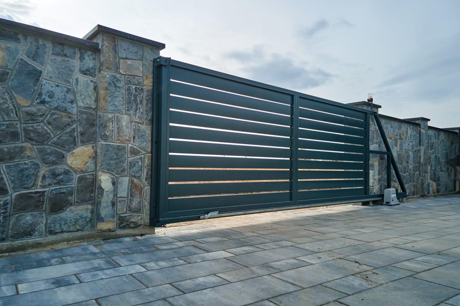 Gate Repair & Installation - Smart Gates and Doors